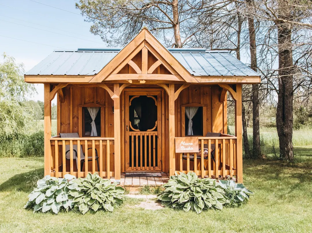 Dreamers Writing Farm - Ontario