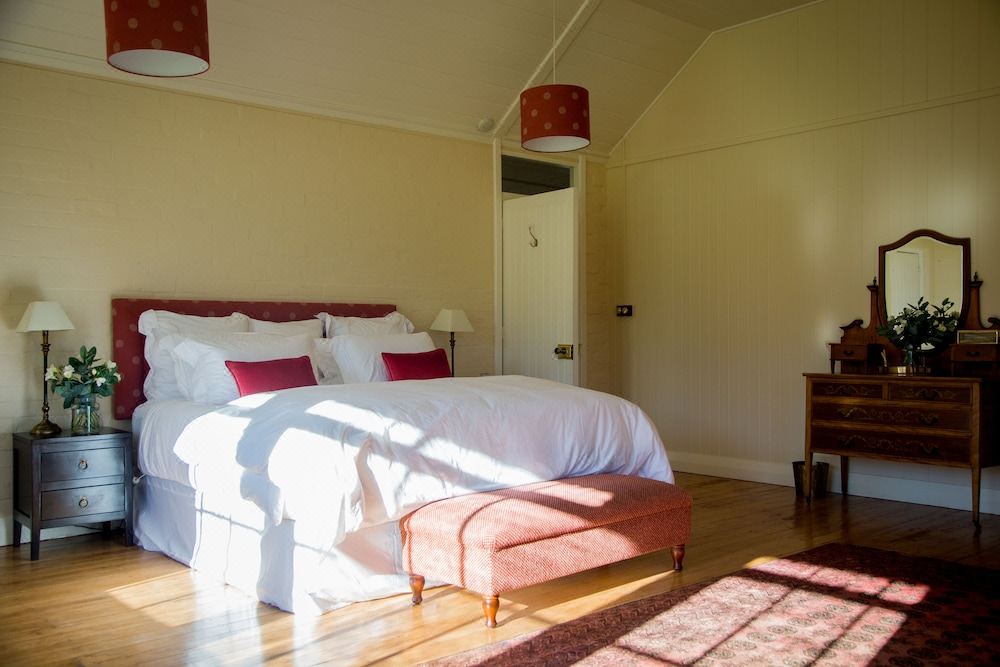 Coldstream Estate - The Whare - West Coast