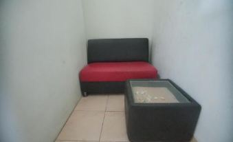 Pineapple Mansion Guest House Solo, Laweyan - 2025 Latest Prices ...