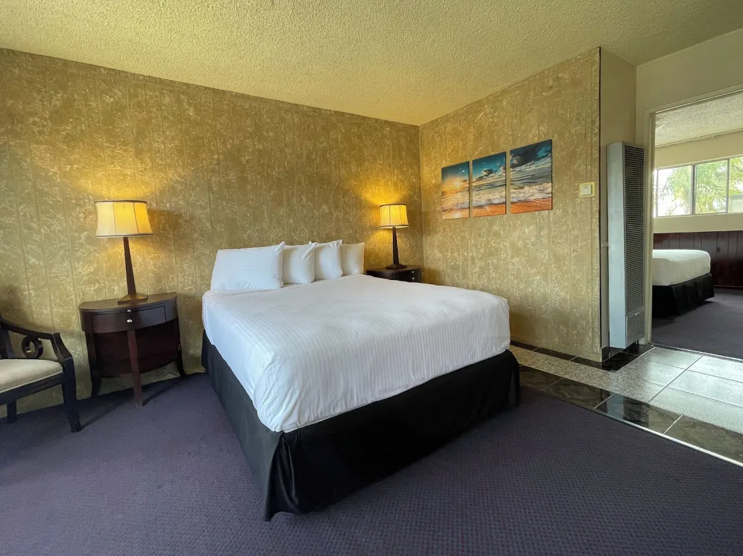 Huntington Suites - Huntington Beach, CA