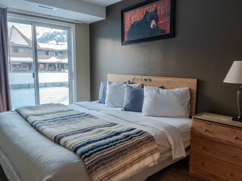 Vue Sur La Montagne à Pied Pour Tous à Canmore Canada - Canmore