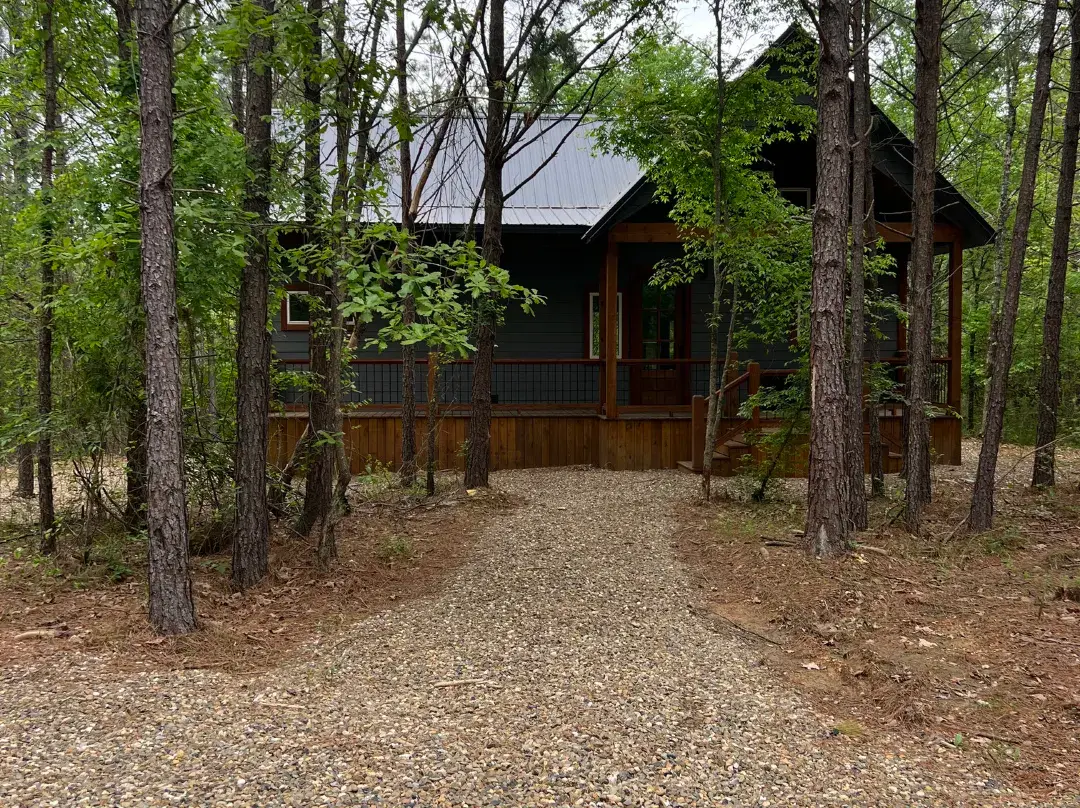 Spacious Retreat And Cozy Atmosphere - Charming Family Haven - Broken Bow, OK