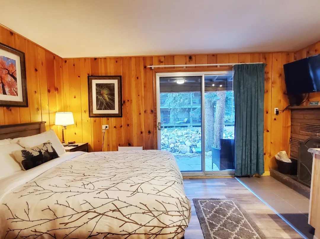 The Inn On Fall River & Fall River Cabins - Estes Park, CO