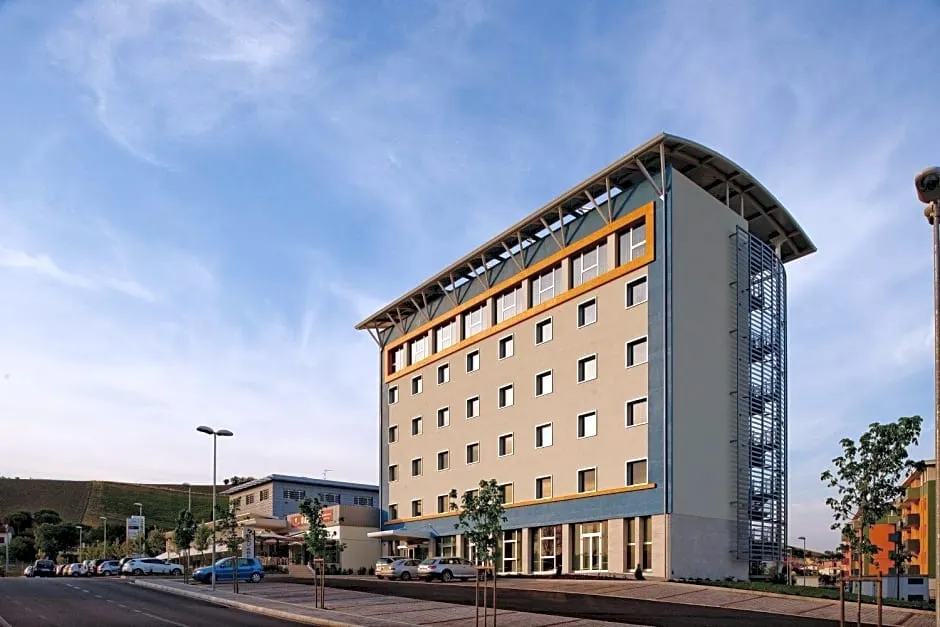 Blu Arena Hotel - Marche