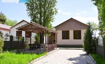 Sevan Comfortable Cottages by SeaSide 후기, 가격 2024 세반 호텔 추천 | 트립닷컴