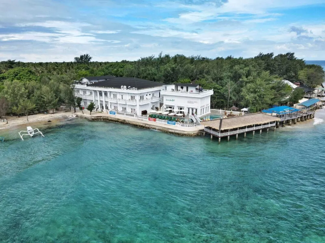 Gili Beachfront Suites - Gili Islands