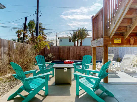 Private Heated Pool, Golf Cart Included, Great Parking, Old Town Location - Corpus Christi, TX