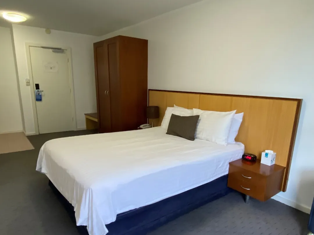 Ocean Beach Hotel - Perth