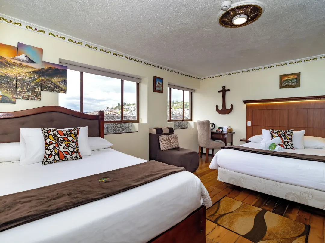 Friends Hotel & Rooftop - Historic Center & Museums - Quito