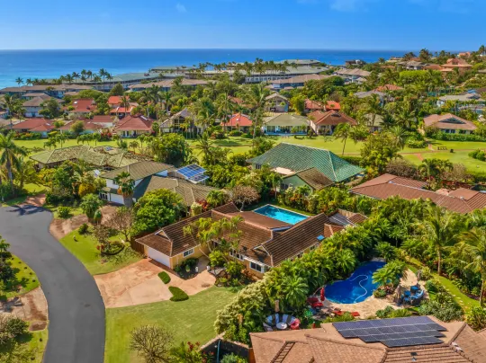 Pool, Spa, Gourmet Kitchen And Private Backyard - Gorgeous Oasis - Kauai, HI