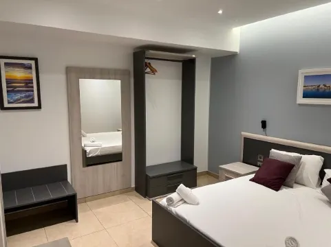 Stay At 9020 - Malte