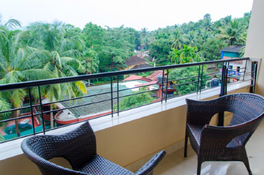 Stay Insta Mapusa Goa-Parra Updated 2022 Room Price-Reviews & Deals ...