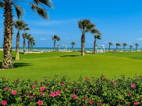 Luxurious Chalet With Ocean Views In Port Said Resort - Egypt