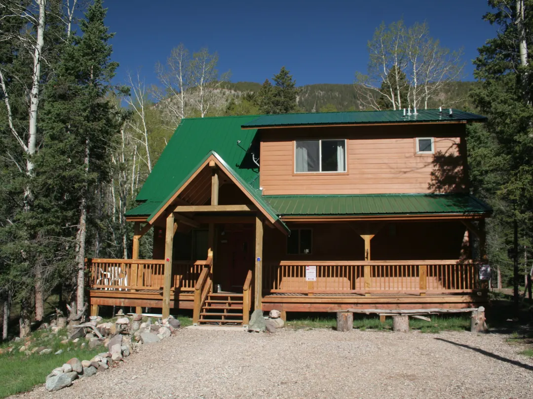 Spacious Cabin With Wrap Around Deck And High Speed Wifi - Cozy Retreat - Red River, NM