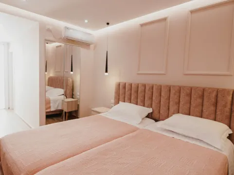 Himara 28 Hotel - Himarë