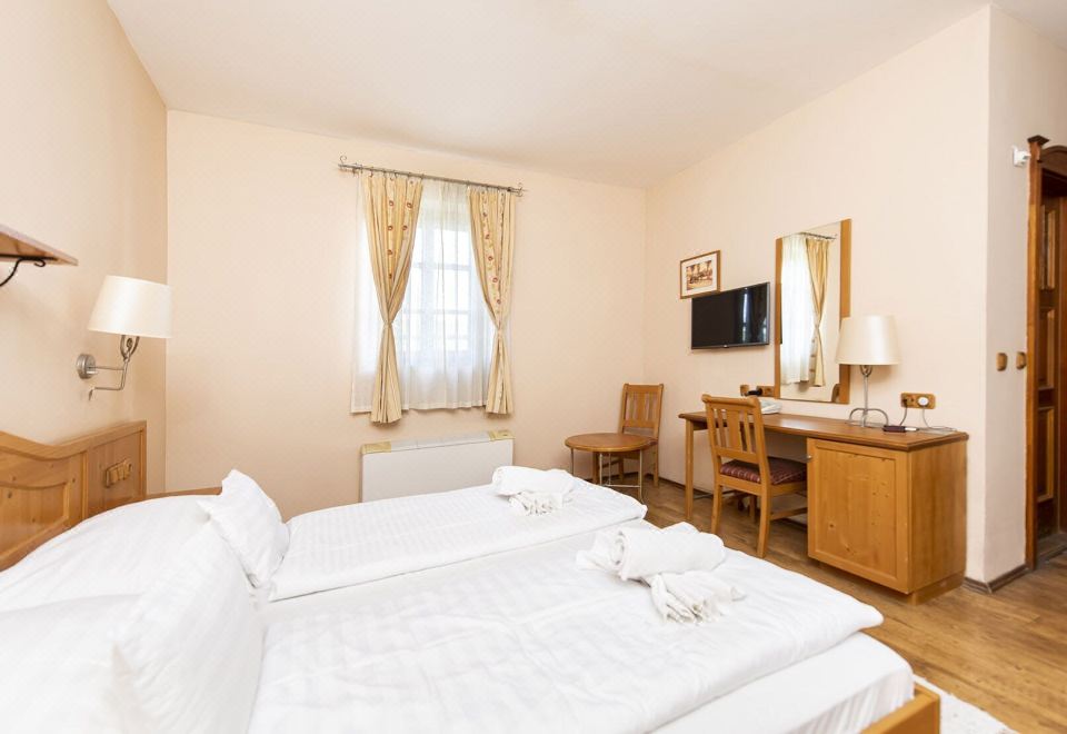 Gastland M1 Hotel & Conference Center, Paty - 2025 Updated Prices ...