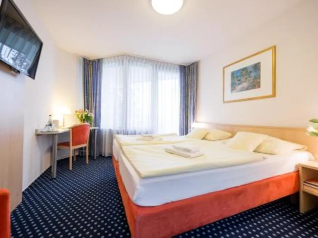 Hotel Am Schlossberg - Herrenberg