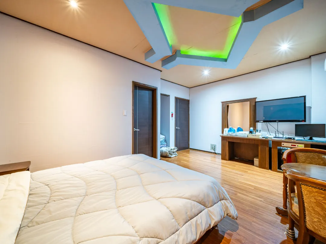 Taean Suryong Motel - 태안군