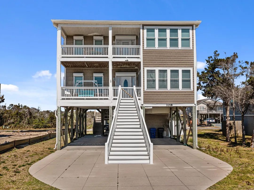 Private Pool And Stunning Ocean Views - Spectacular Coastal Haven - Holden Beach, NC
