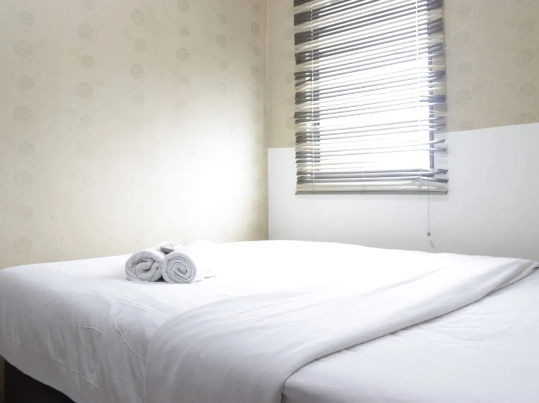 Private & Stylish 2br At Gateway Apartment Ahmad Yani Cicadas - Bandung