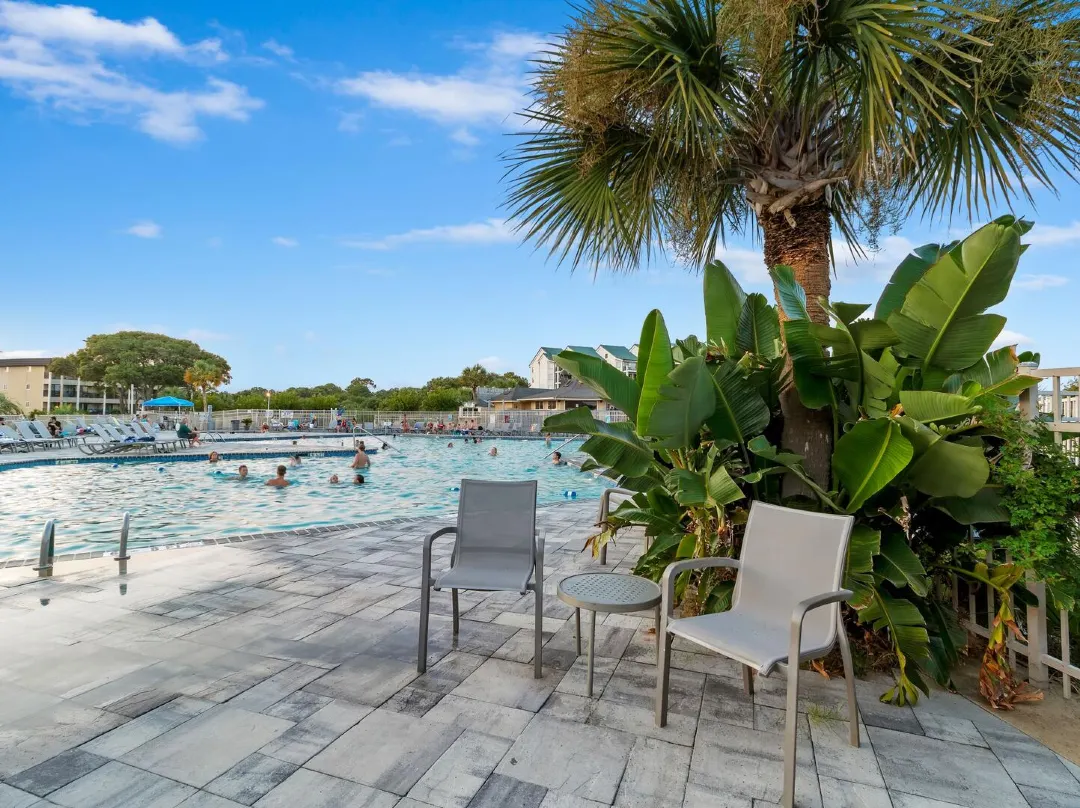 Furnished Balcony And Access To Tennis Courts And Pool - Charming Coastal Retreat - Hilton Head Island, SC