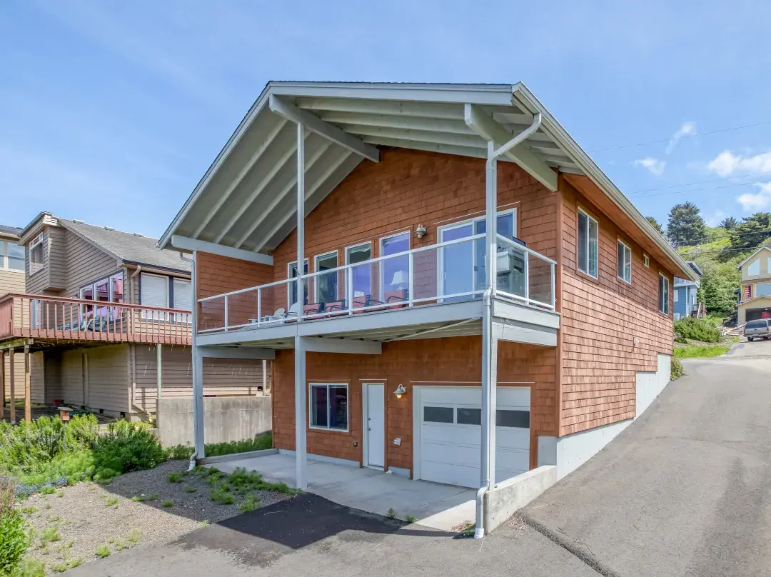Modern Design With Game Room And Deck - Stunning Ocean View Retreat - Neskowin, Oregon, OR