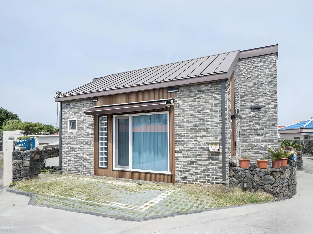 Jeju One Pet-friendly Private Pension - Jeju-si