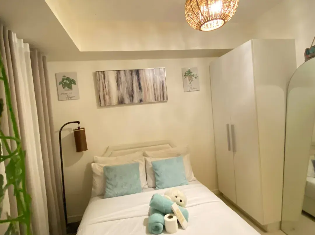 Azure Staycations By M&m 1 - Taguig