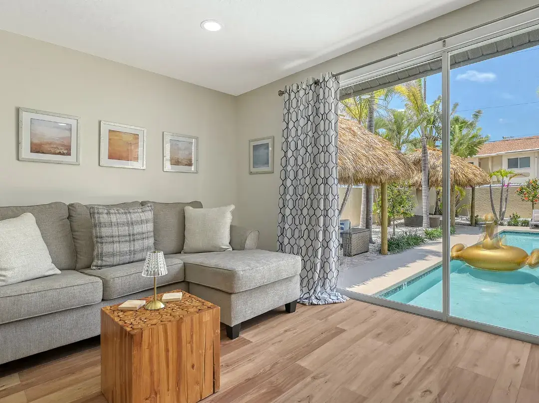 Private Pool Oasis And Tiki Spaces - Stunning Coastal Retreat - Siesta Key, FL