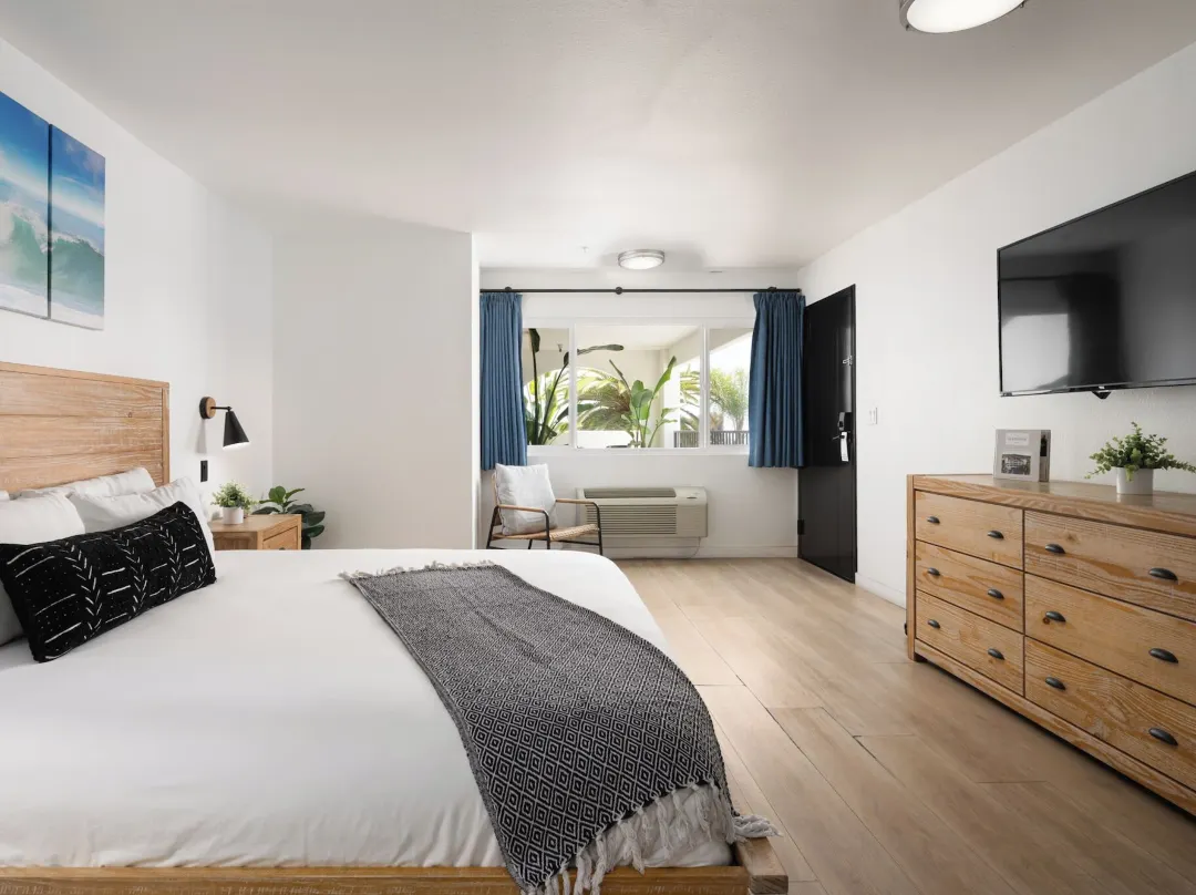 The Surfbreak Hotel - San Clemente, CA