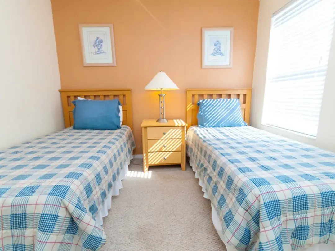 4 Bedroom Budget Home With Private Pool - Davenport, FL