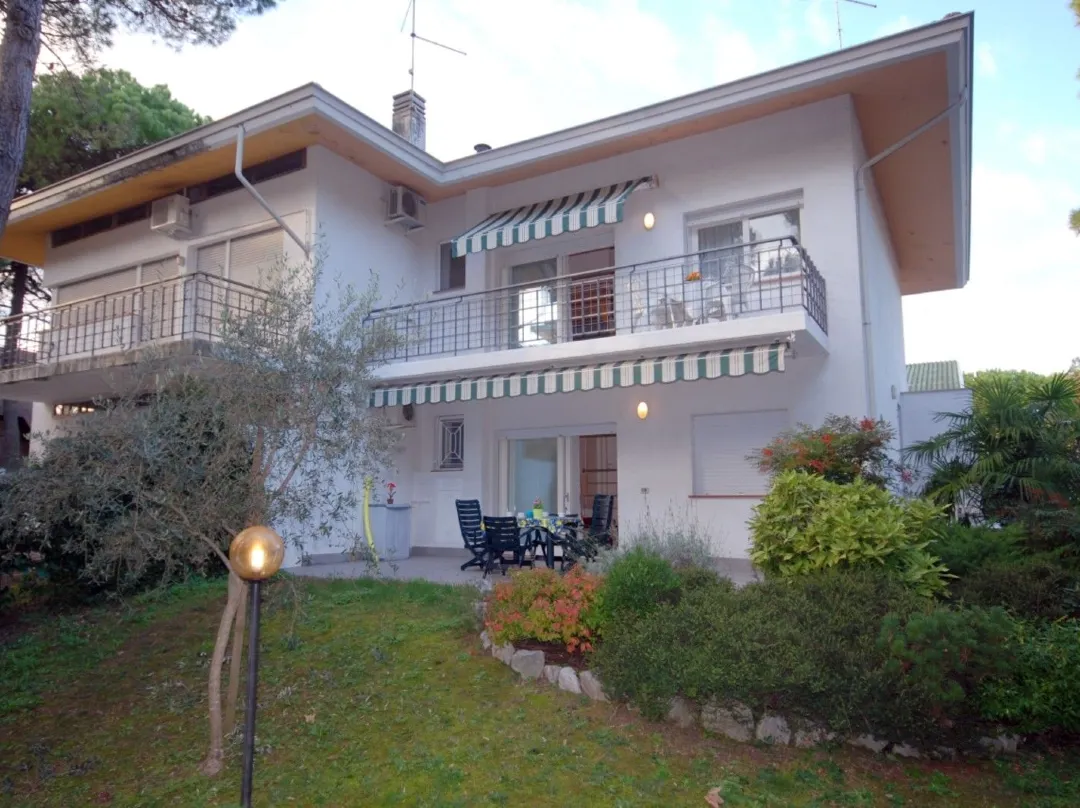 Ritiro Sereno In Un Quartiere Tranquillo - Lignano Sabbiadoro