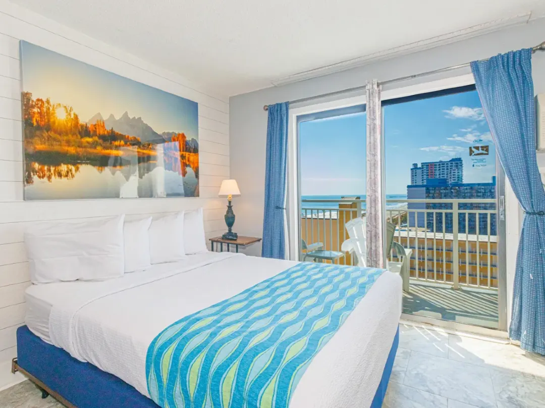 Full Kitchen And Private Balcony - Charming Ocean View Sanctuary - Garden City, SC