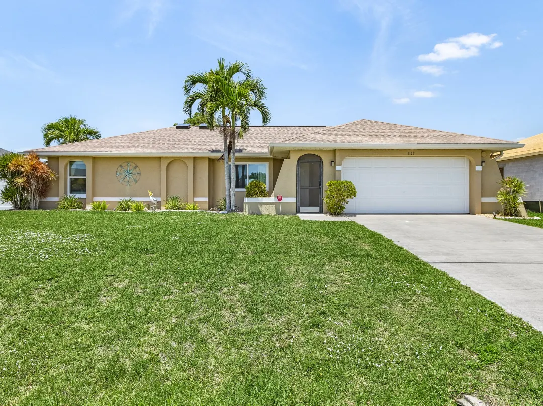 Freshwater Canal Access And Kayaks - Charming Coastal Retreat - Cape Coral, FL