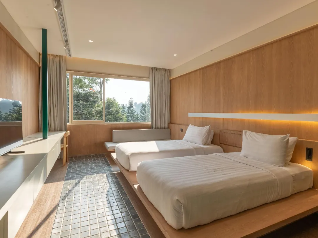 The House Tour Uphill - Bandung