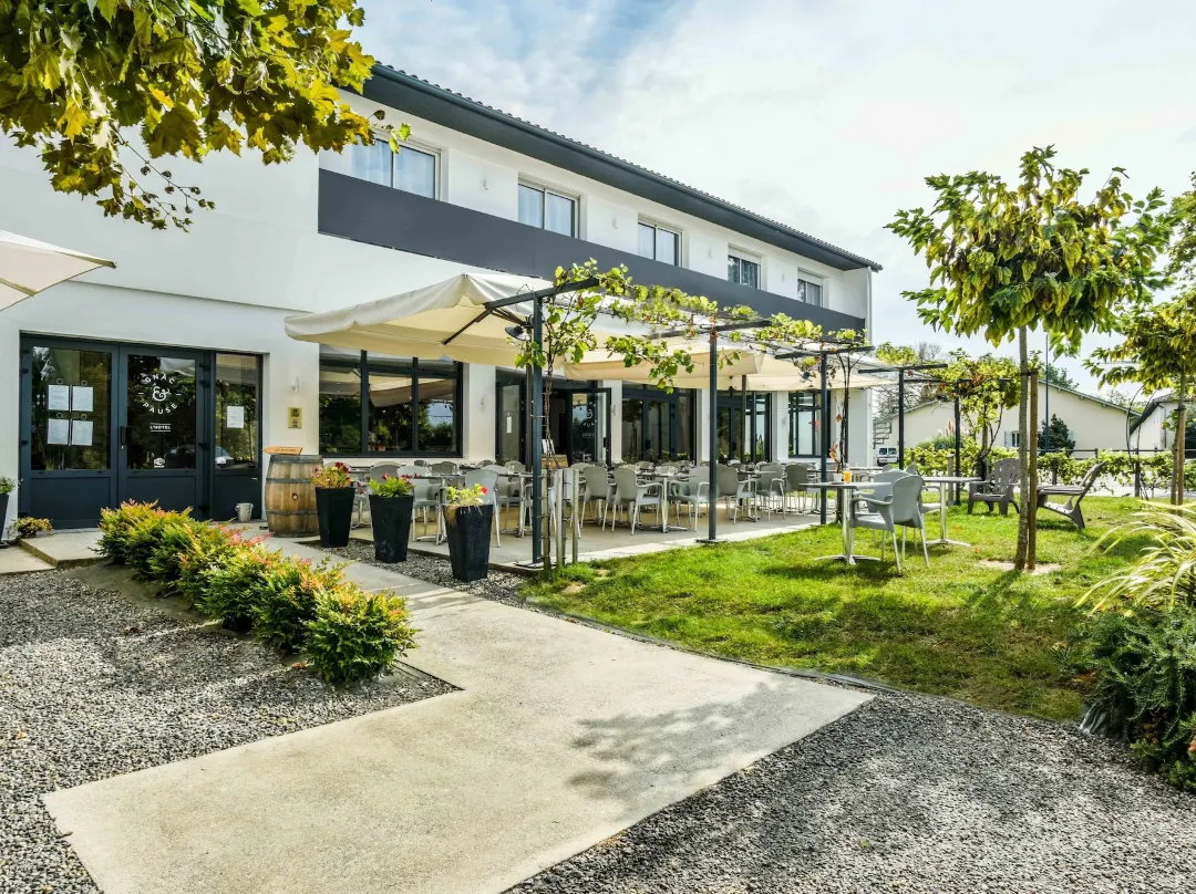 Logis Hôtel Gnàc é Pause Hôtel Et Bistro - Landes