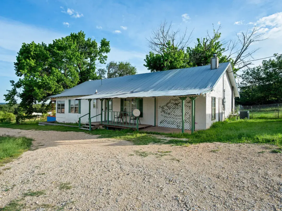 7 Tiny Town Farm House Animals Fire Pit - Hico, TX