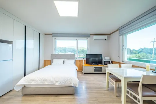 Peach Blossom Garden - 주문진읍