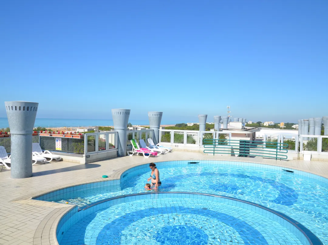 Elegante Residenza Delle Terme Da 4 Posti Letto Con Ampio Solarium Attrezzato - Bibione