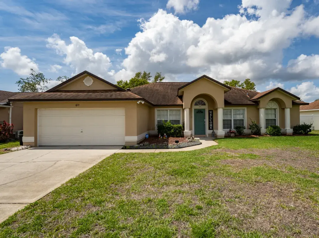 Private Pool And Picturesque Lake Views - Charming Retreat - Davenport, FL