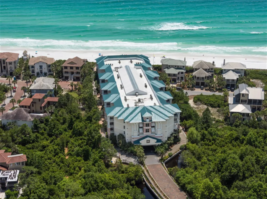 Spacious Living And Pool Overlooking The Gulf - Stunning Beachfront Haven - Seaside, FL