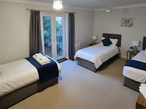 Contractors, Families ,4 Bed, Sleeps 9, Parking, Near Mod Bristol - Brístol