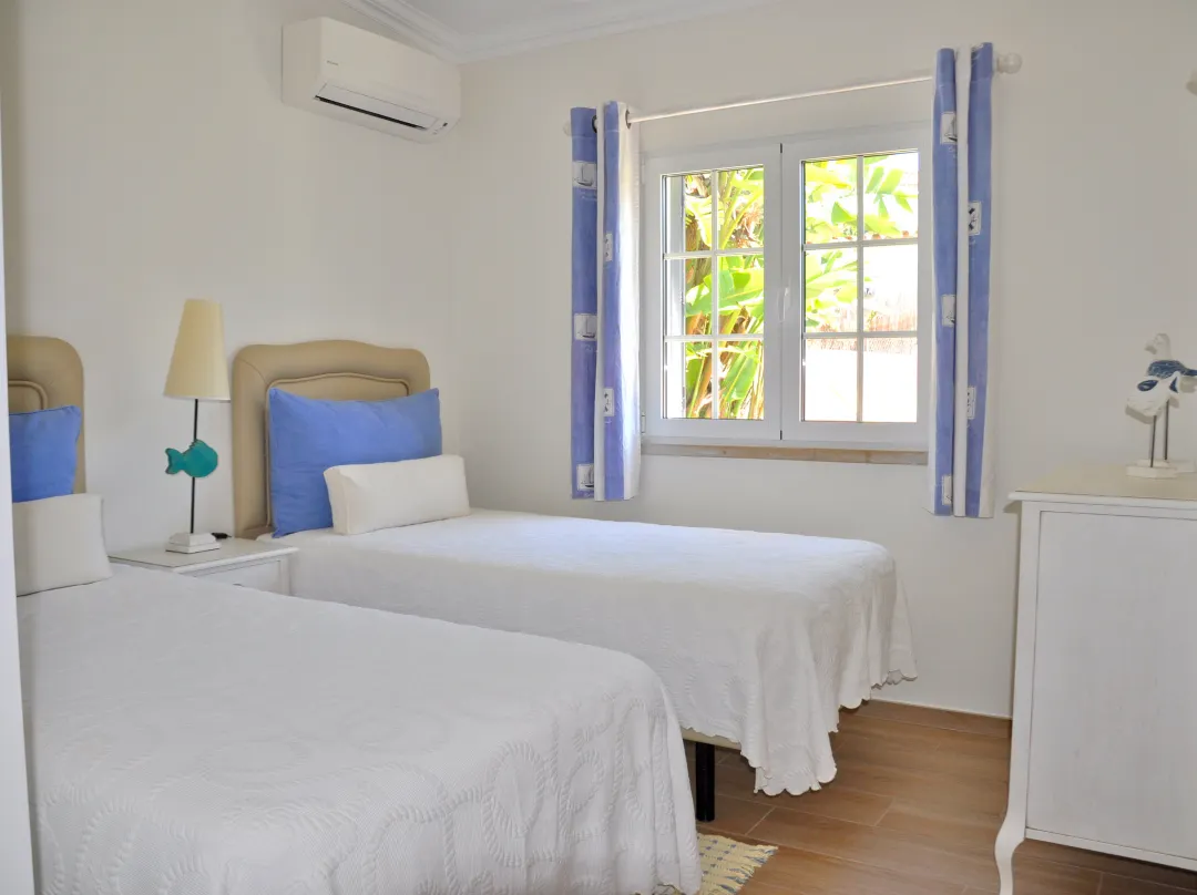 Fantastic For Family Gatherings, Optional Pool Heating, Free Air Con & Wifi - Vilamoura