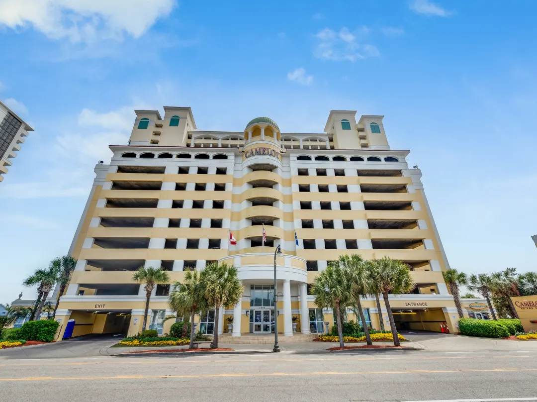Expansive Views And Abundant Amenities - Stunning Oceanfront Haven - Myrtle Beach, SC