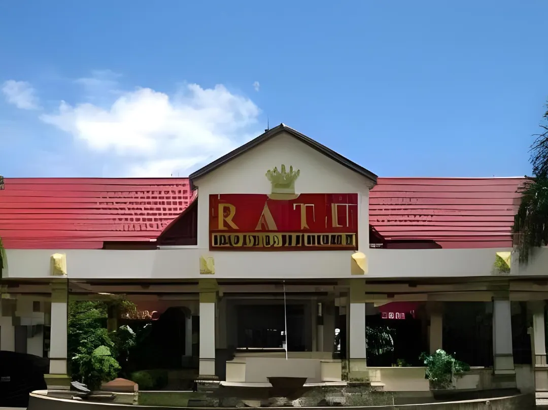Ratu Hotel & Resort - Jambi