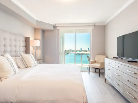 Golden Bay 808 - Sunny Isles Beach, FL