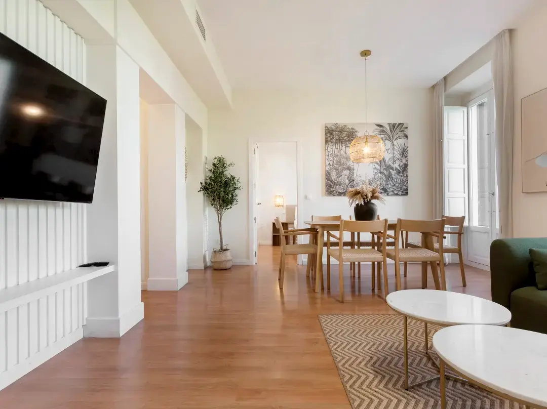 Central 2bd Apt Facing Torre Madrid Duque De Osuna - Madrid