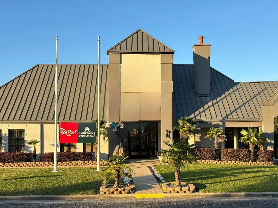 Hometowne Studios By Red Roof Birmingham - Highway 280 - Birmingham, AL