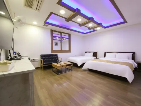 Breakfast At Tiffany's Motel - Incheon