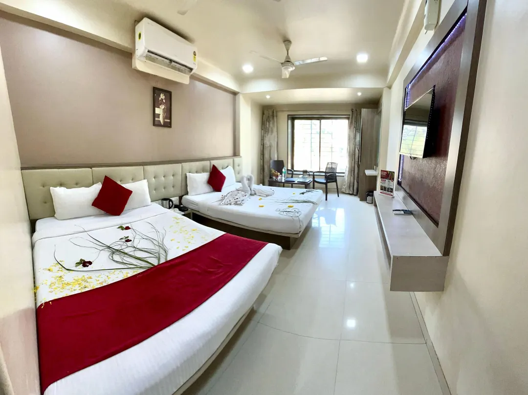 Hotel Sai Chhatra - Shirdi